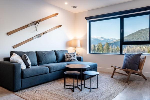 Drop In Condo By Revelstoke Vacations - Revelstoke