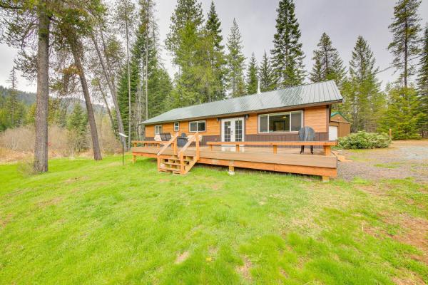 Scenic Priest Lake Vacation Rental Deck And Views! - Priest Lake, ID