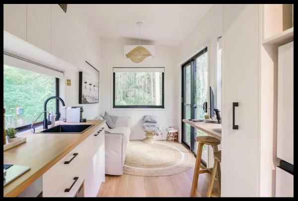 Dark Moon Tiny - Yandina