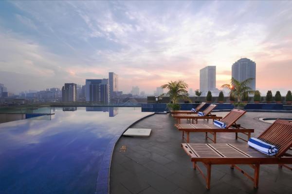 Merlynn Park Hotel -