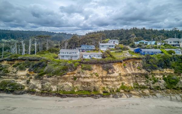 Pacific House - Newport, OR