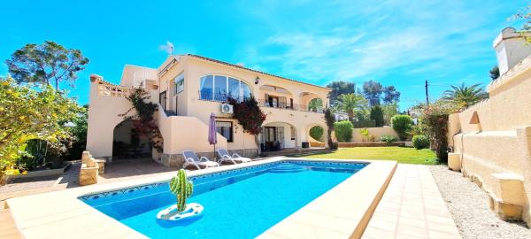 Villa Haleakala - Moraira
