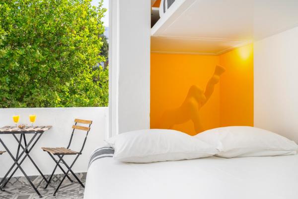 Warm Yellow Albufeira - Albufeira
