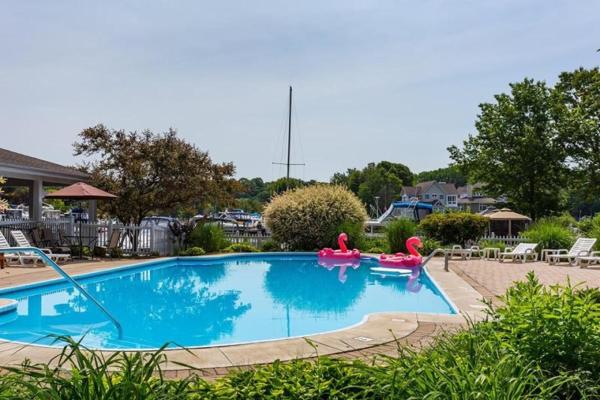 Soha Escape - Indoor Pool, Hot Tub - South Haven, MI
