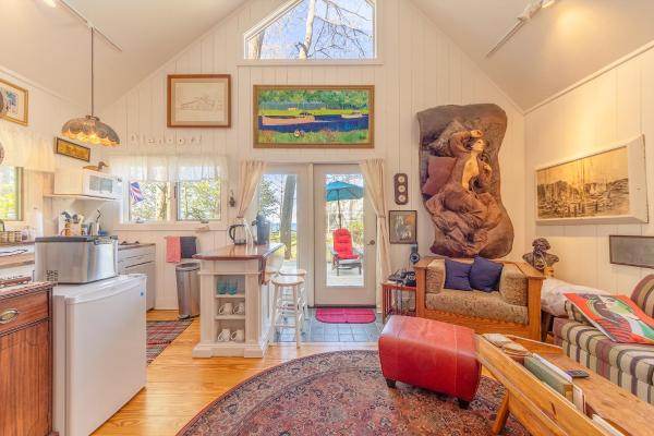 The Studio - Lake Michigan Access - New Vacation Rental - Fennville, MI