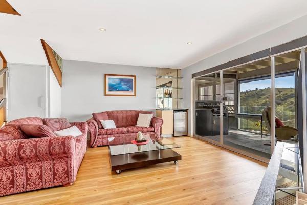 The Darling Of Marina - A Hilltop And Sea Getaway - Cape Jervis