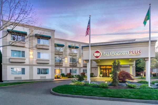 Best Western Plus Edmonds Harbor Inn - Bainbridge Island, WA