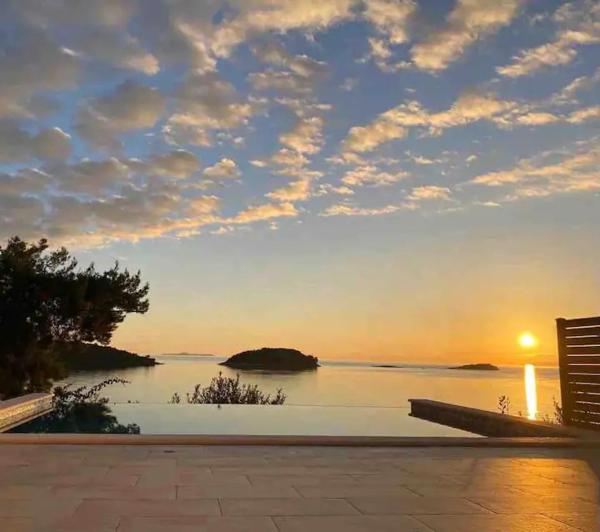 Mediterranean Jewel - Smokvica