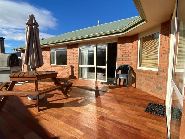 Views And Location - Twizel