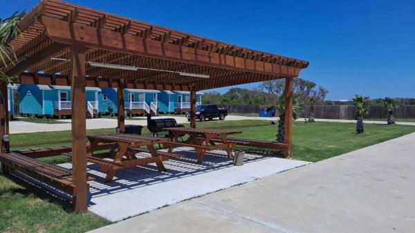 Horizon Cottage #8 - Rockport, TX