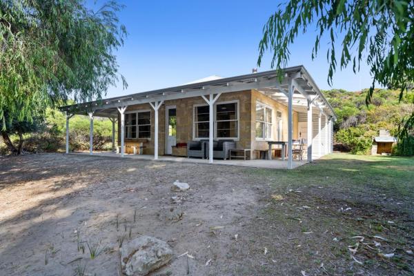 Kangaroo Cottage - Mandurah