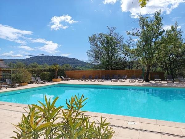 Camping Maeva Escapades Le Domaine Des Chênes Blancs - Bonnieux
