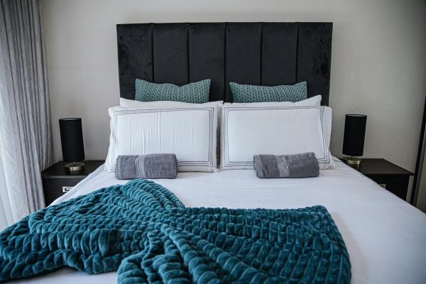 2 Bedroom Apartment Jackal Creek Golf Estate - Chartwell