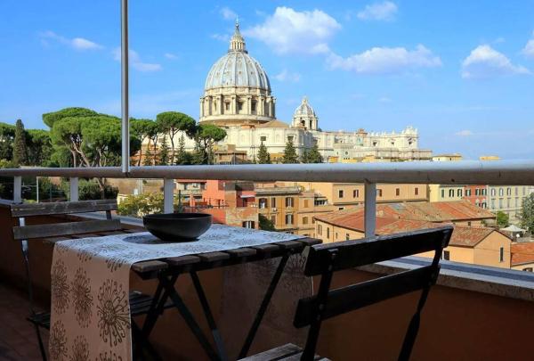 Saint Peter's Bright Apartment | Romeloft - Ciudad del Vaticano