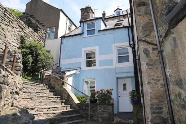 Hen Blas, 14th Century 2 Bedroom Cottage - Barmouth