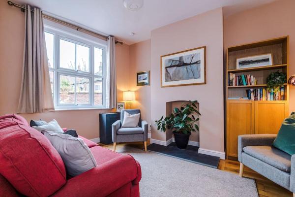 New! Spacious 2-bed Home In Chester By 53 Degrees Property - Ideal For Couples & Groups - Sleeps 4! - Chester, UK