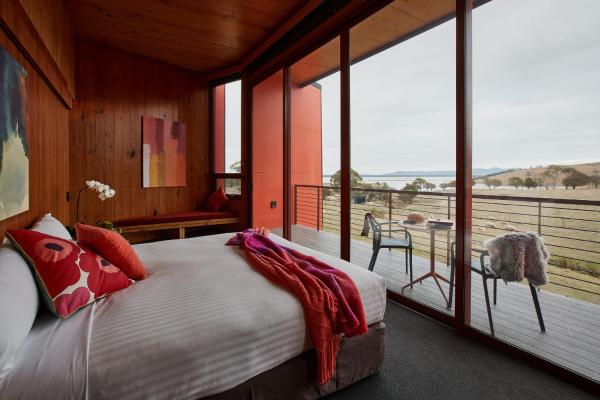 Iron Creek Bay Estate - Hobart