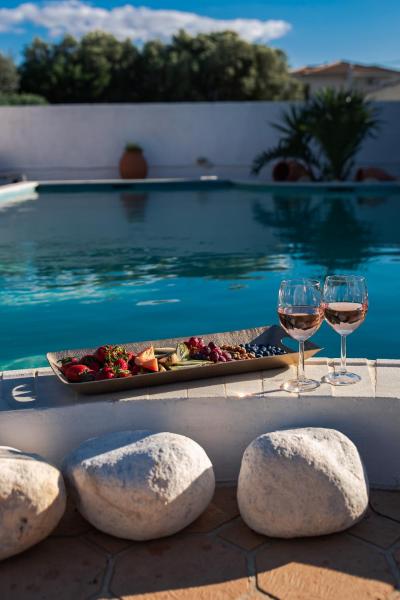 Lagonisi Luxury Escape - Milos