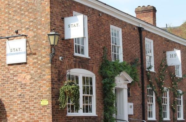Stay On The High Street - Tarporley
