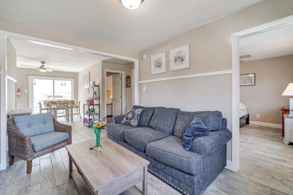 Walkable Brigantine Condo, 4 Mi To Atlantic City! - Brigantine, NJ
