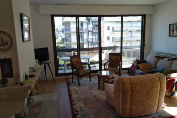 Spacious Apartment In Front Of The Sea - Villers-sur-Mer