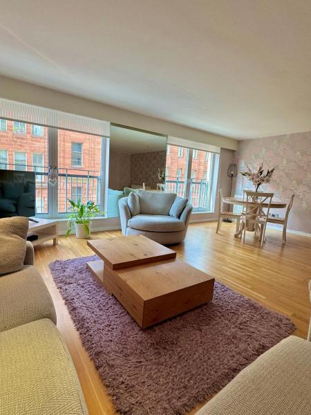 Merchant City Luxury 2 Bedroom Apartment With Secure Parking Available On Request - Glasgow