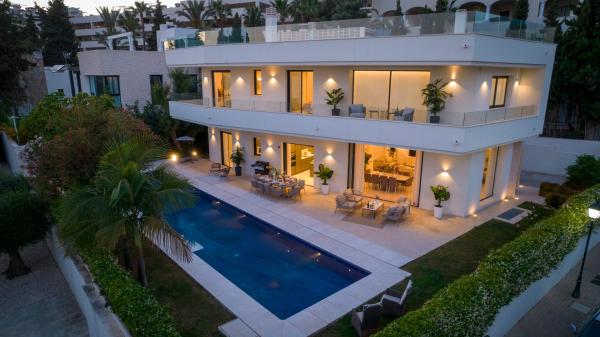 Vacation Marbella I Villa Velazquez, Newly-built, Best Location In Marbella, 150m To The Beach, Heated Pool, Golden Mile, Bbq, World-class Dining - Marbella