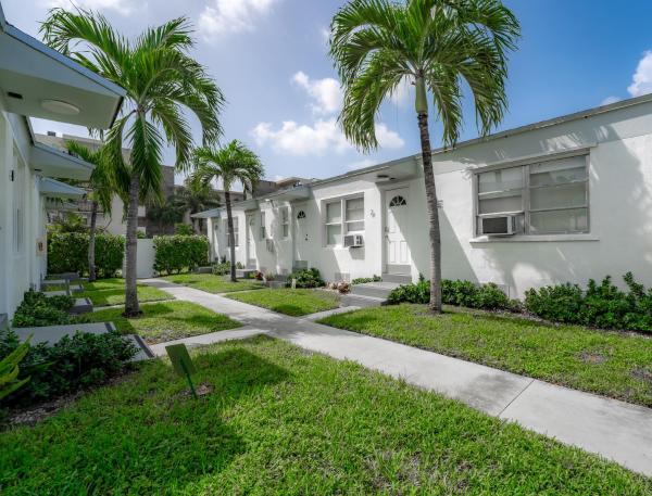 Praia Hotel Hollywood - Sunrise, FL