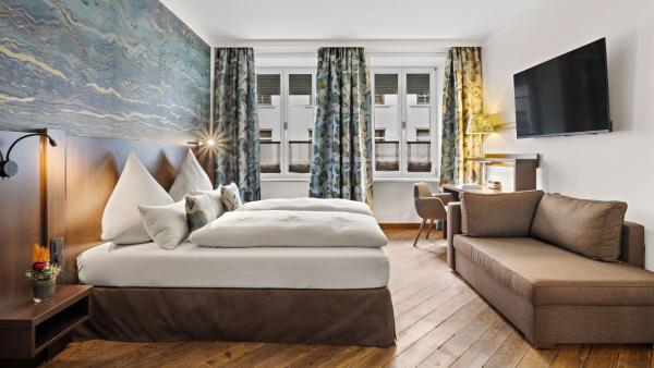 Hotel Deutsche Eiche - Garching