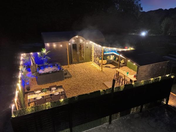 The Lodge At The Outside Inn - Battle
