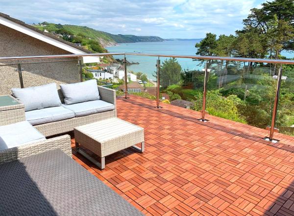 Dog Friendly Beachside Cottage With Panoramic Sea Views Near Looe - Looe