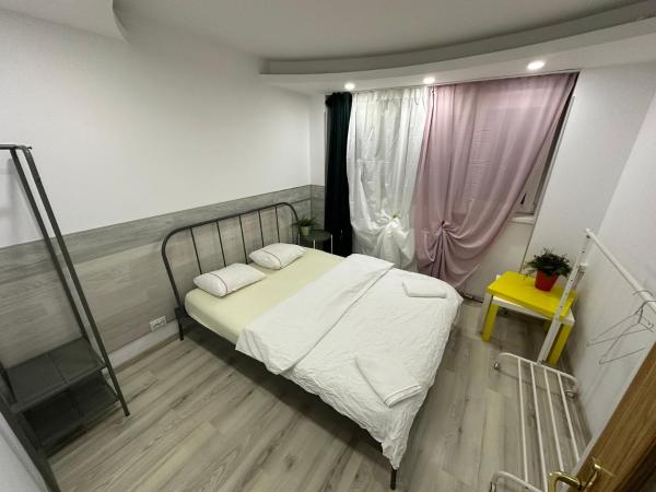 Mc 2 By Ga - Bukarest