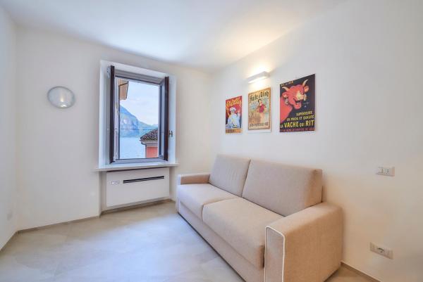 Sisters' House - Varenna