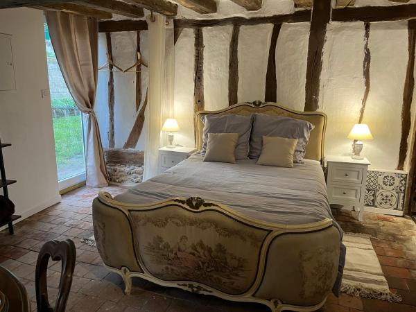 Le Grand Faubourg Les Gîtes Ecurie Et La Faïencerie - Loiret