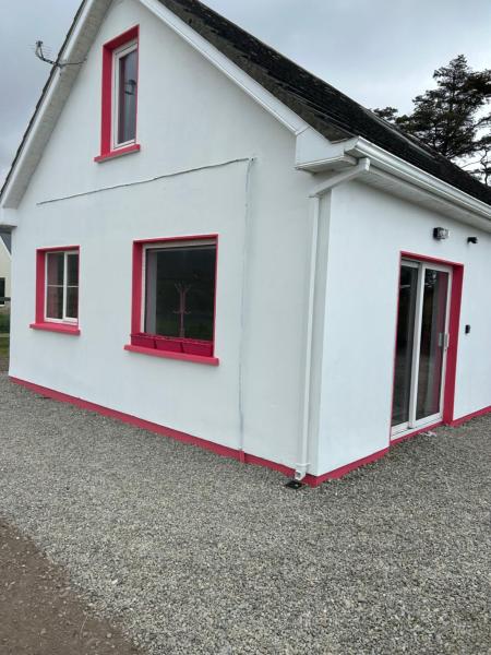 Casa Rosa Rural Home Walk Home Includes Steep Hill And Dark Country Road So Car Recommended - Ireland