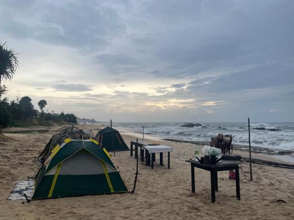 Lakeside Camping Yala - Srí Lanka
