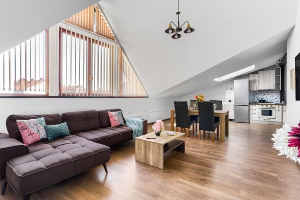 Ari Central Grand Skyview - Family Apartment - Arad
