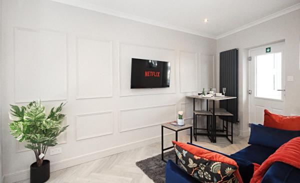 Rayan Heights Cosy 1 Bedroom Flat Sleeps 2 Perfect For Contractors Tourists Families - Free Parking - Dartford