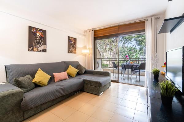 Turistmar - Amplio Apartamento En Salou Con Piscina, A 2 Minutos De La Playa - Tarragona