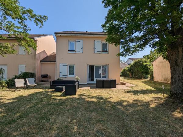 Gîte 10 Pers. Avec Jardin à 200m Des Commerces, Proche Loire Et Forêt D'orléans - Fr-1-590-281 - Sully-sur-Loire