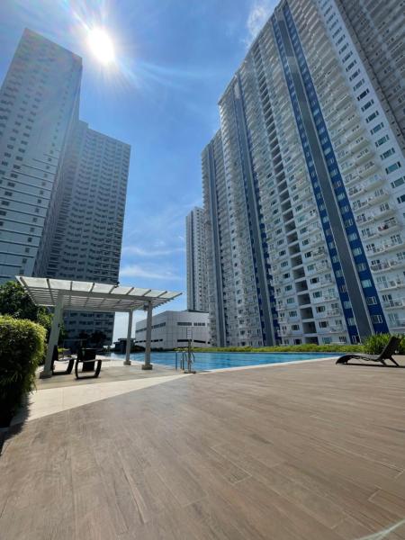 A Premium Condominium In A Prime Location Connected To Sm North Edsa Mall And Walking Distance To Solaire Resort And Casino And Trinoma Mall In Quezon City - Marikina