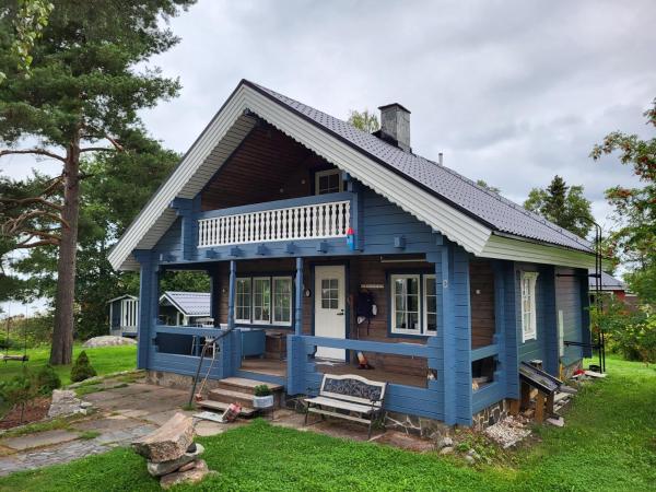 Cheerful 3 Bedroom Cabin With Sauna By The Sea - Vaasa