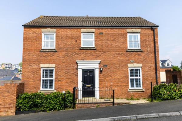 Limeslade House In Mumbles - Family & Dog Friendly - The Mumbles