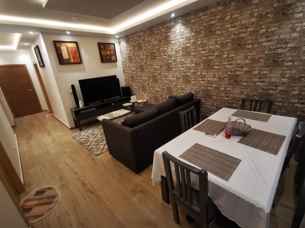 Beautiful And Tastefully Decorated Apartment - Dakar
