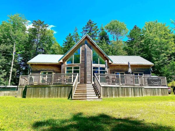 Forest Fawn Chalet 2 Bed With Hot Tub - サセックス