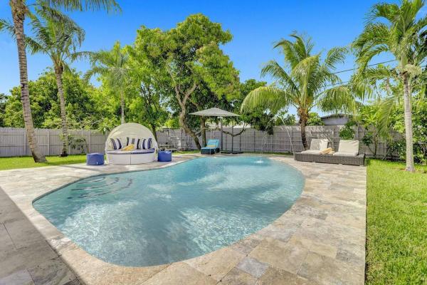 Yehudas Tropical Villa With Heated Infinity Pool - Miramar, FL
