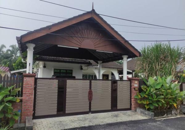 Homestay Ijok Bukit Badong Mu5lim Only - Bestari Jaya