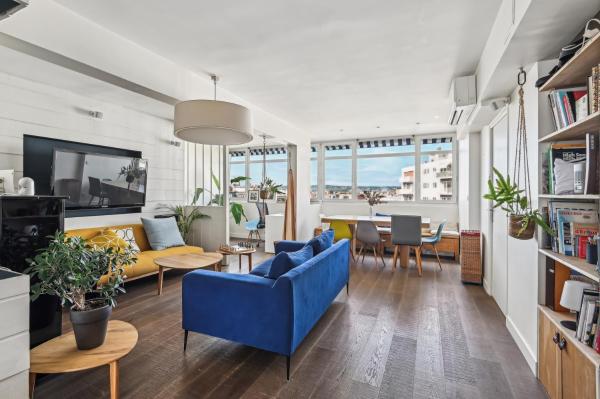 Atypique Appartement Avec Vue Sur La Tour Eiffel By Weekome - Versailles
