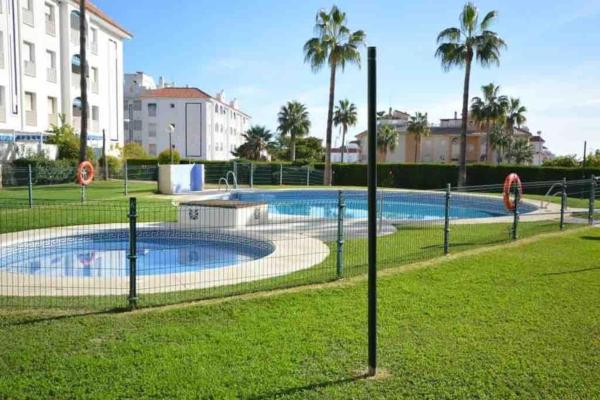 Family Holiday Apartment, Torremolinos - Torremolinos
