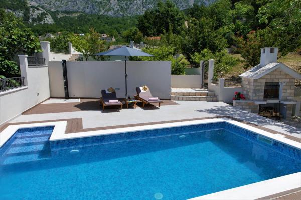 Villa Silencio Mit Pool - Tučepi